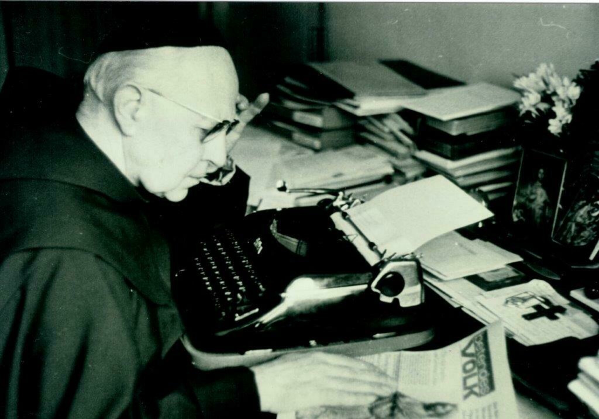 Stationen aus dem Leben des Pater Petrus.: Ein Spätberufener wird zum ...