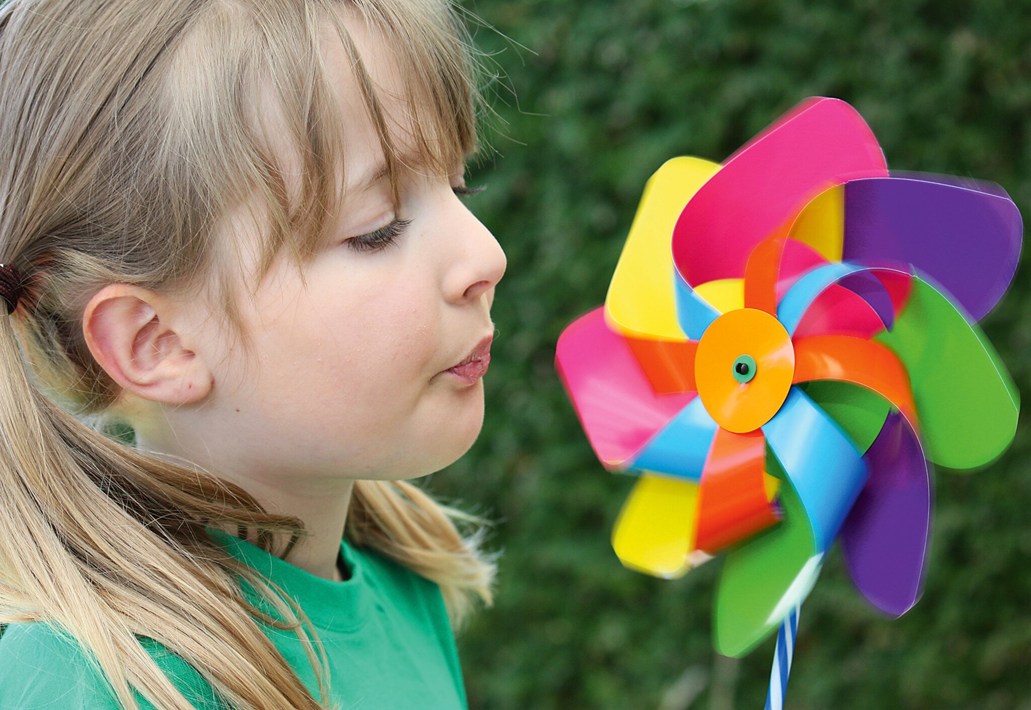 Familie: Kindern erklären, was wir zu Pfingsten feiern ...